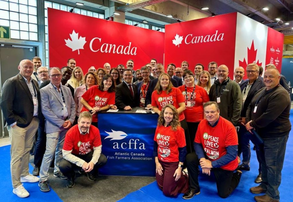 How Farmed Salmon Grow - Atlantic Canada Fish Farmers Association (ACFFA)